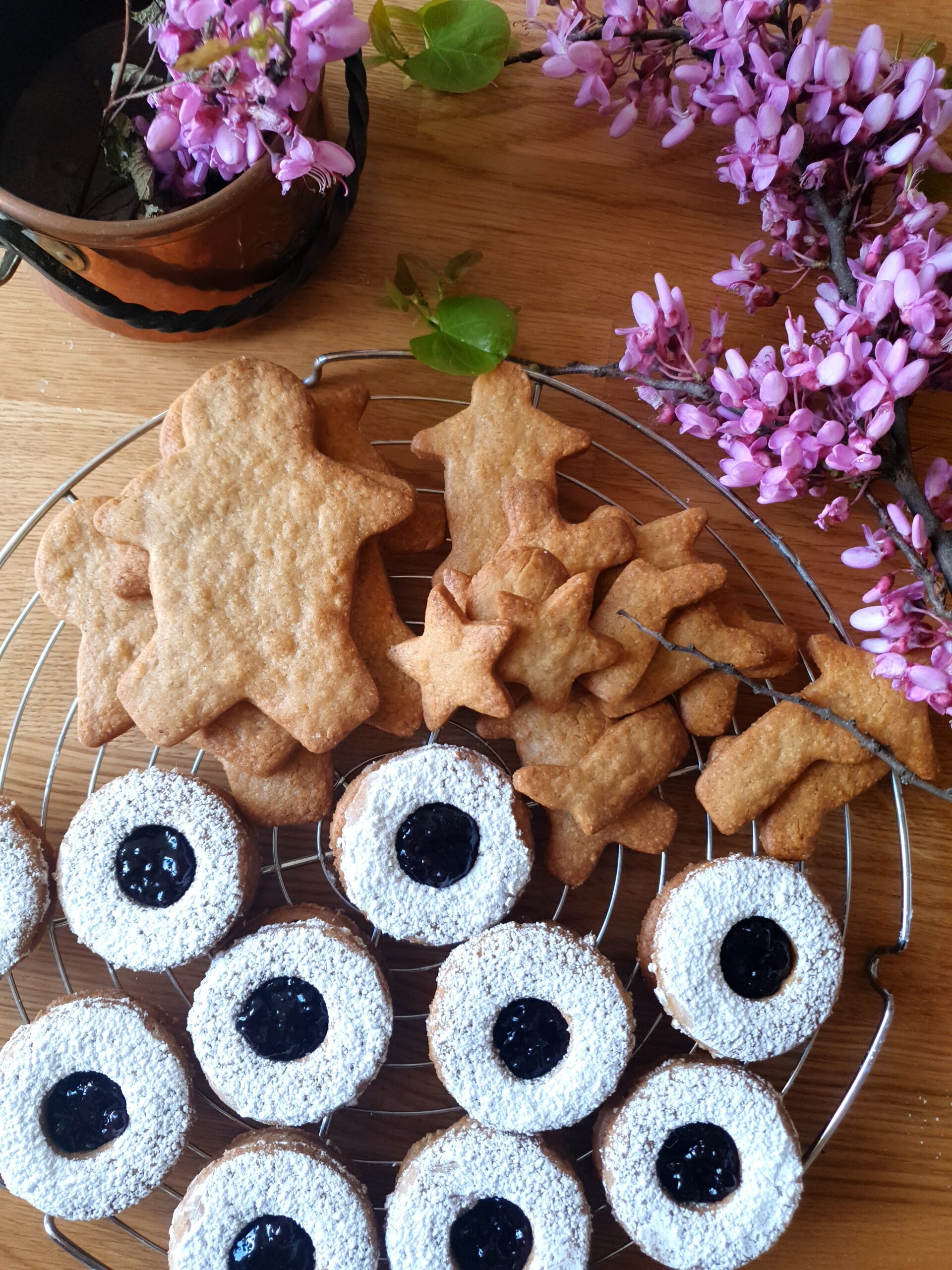 Biscuits lunettes Épices/Myrtilles - Les Petits Chaudrons